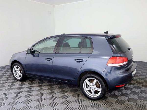 Zils Volkswagen Golf 2011 Tallina, ar dzinēja tilpumu 1.60 L un nobraukumu 246 tūkst. km par 2799 €, foto 4 vietnē AUTOMOTO.COM.LV