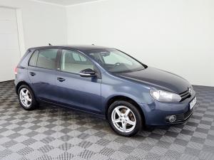 Zils Volkswagen Golf 2011 Tallina, ar dzinēja tilpumu 1.60 L un nobraukumu 246 tūkst. km par 2799 €, foto 11 vietnē AUTOMOTO.COM.LV