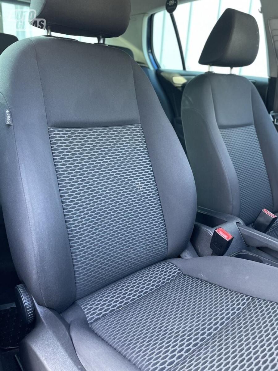 Blue Volkswagen Golf 2011 in Alytus, with an engine capacity of 1.40 L and mileage of 269 thousand km for 1450 €, photo 22 on AUTOMOTO.COM.LV