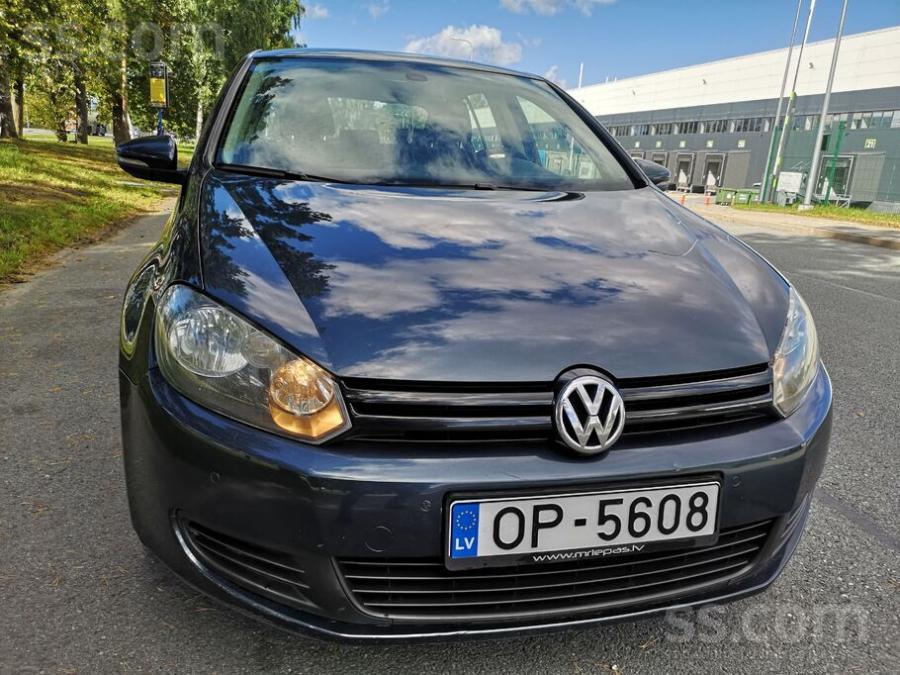 Blue Volkswagen Golf 2011 in Riga, with an engine capacity of 1.20 L and mileage of 0 thousand km for 3490 €, photo 5 on AUTOMOTO.COM.LV