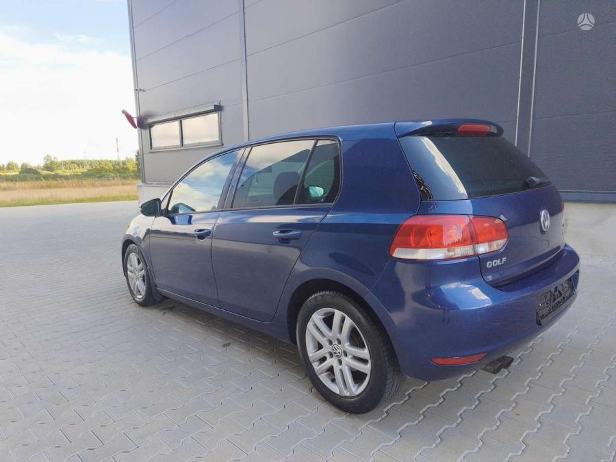 Zils Volkswagen Golf 2011 Šauļi, ar dzinēja tilpumu 1.40 L un nobraukumu 250 tūkst. km par 4300 €, foto 6 vietnē AUTOMOTO.COM.LV
