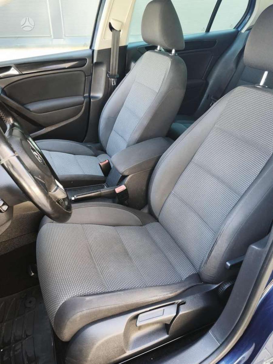 Zils Volkswagen Golf 2011 Šauļi, ar dzinēja tilpumu 1.40 L un nobraukumu 250 tūkst. km par 4300 €, foto 11 vietnē AUTOMOTO.COM.LV