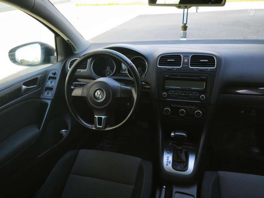 Zils Volkswagen Golf 2011 Šauļi, ar dzinēja tilpumu 1.40 L un nobraukumu 250 tūkst. km par 4300 €, foto 15 vietnē AUTOMOTO.COM.LV