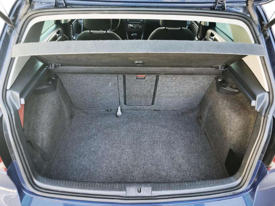 Zils Volkswagen Golf 2011 Šauļi, ar dzinēja tilpumu 1.40 L un nobraukumu 250 tūkst. km par 4300 €, foto 20 vietnē AUTOMOTO.COM.LV