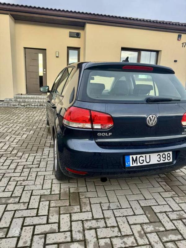 Blue Volkswagen Golf 2012 in Klaipeda, with an engine capacity of 1.60 L and mileage of 258 thousand km for 2200 €, photo 2 on AUTOMOTO.COM.LV