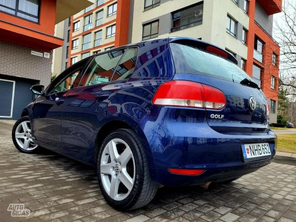 Zils Volkswagen Golf 2012 Viļņa, ar dzinēja tilpumu 1.60 L un nobraukumu 330 tūkst. km par 2950 €, foto 4 vietnē AUTOMOTO.COM.LV