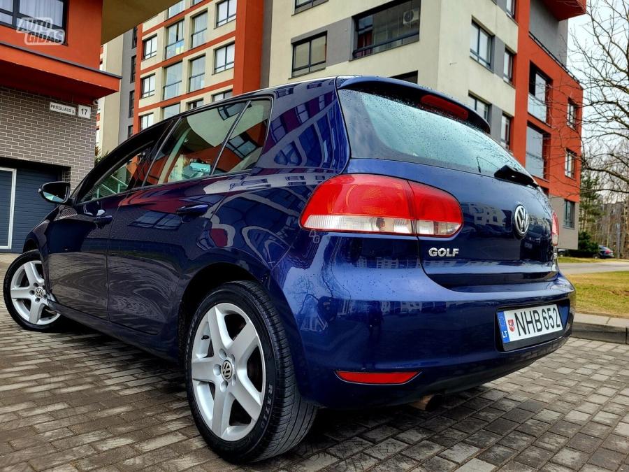 Blue Volkswagen Golf 2012 in Vilnius, with an engine capacity of 1.60 L and mileage of 330 thousand km for 2950 €, photo 6 on AUTOMOTO.COM.LV