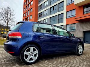 Blue Volkswagen Golf 2012 in Vilnius, with an engine capacity of 1.60 L and mileage of 330 thousand km for 2950 €, photo 7 on AUTOMOTO.COM.LV