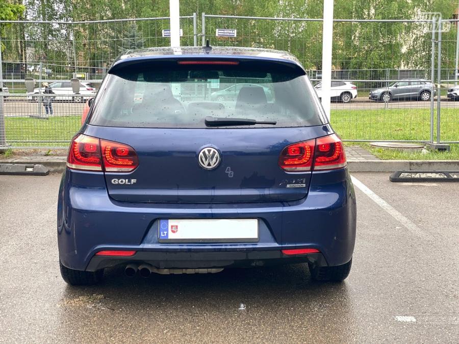 Zils Volkswagen Golf 2012 Kauņa, ar dzinēja tilpumu 2.00 L un nobraukumu 257 tūkst. km par 3999 €, foto 7 vietnē AUTOMOTO.COM.LV
