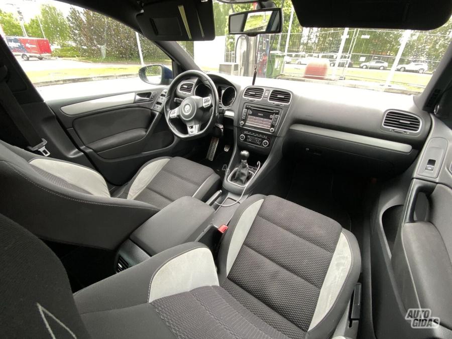 Zils Volkswagen Golf 2012 Kauņa, ar dzinēja tilpumu 2.00 L un nobraukumu 257 tūkst. km par 3999 €, foto 10 vietnē AUTOMOTO.COM.LV