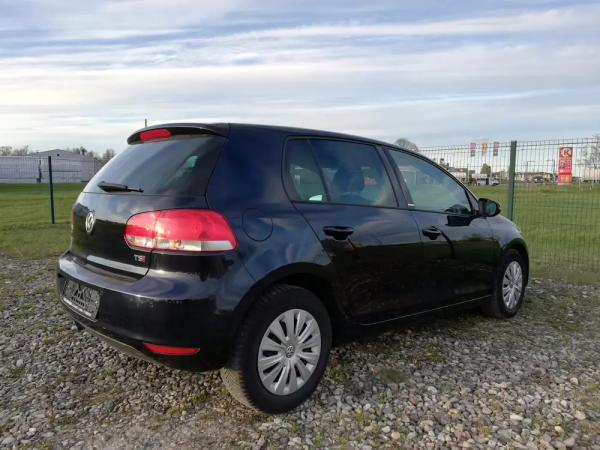 Zils Volkswagen Golf 2012 Saldus, ar dzinēja tilpumu 1.40 L un nobraukumu 174 tūkst. km par 5500 €, foto 4 vietnē AUTOMOTO.COM.LV