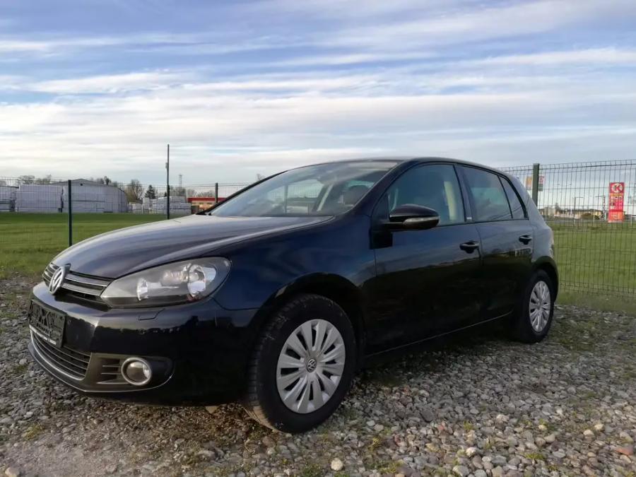 Blue Volkswagen Golf 2012 in Saldus, with an engine capacity of 1.40 L and mileage of 174 thousand km for 5500 €, photo 1 on AUTOMOTO.COM.LV