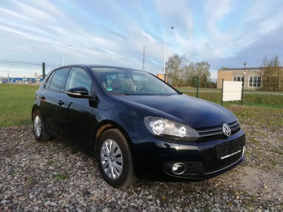 Blue Volkswagen Golf 2012 in Saldus, with an engine capacity of 1.40 L and mileage of 174 thousand km for 5500 €, photo 4 on AUTOMOTO.COM.LV