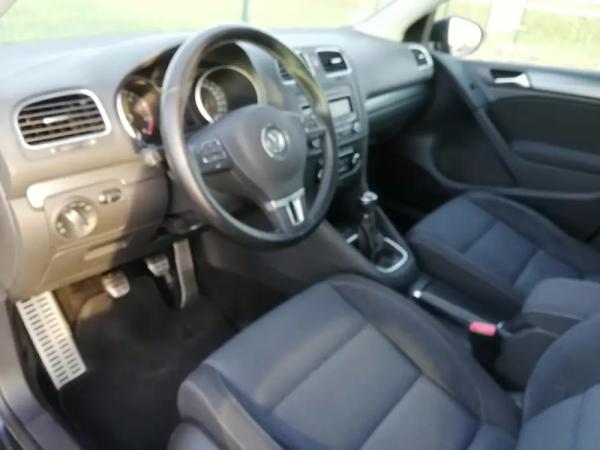 Blue Volkswagen Golf 2012 in Saldus, with an engine capacity of 1.40 L and mileage of 174 thousand km for 5500 €, photo 7 on AUTOMOTO.COM.LV