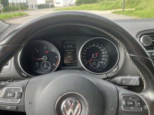 Blue Volkswagen Golf 2012 in Kaunas, with an engine capacity of 1.60 L and mileage of 310 thousand km for 3750 €, photo 6 on AUTOMOTO.COM.LV
