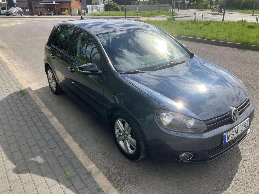 Blue Volkswagen Golf 2012 in Kaunas, with an engine capacity of 1.60 L and mileage of 310 thousand km for 3750 €, photo 16 on AUTOMOTO.COM.LV