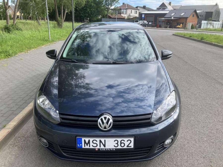 Blue Volkswagen Golf 2012 in Kaunas, with an engine capacity of 1.60 L and mileage of 310 thousand km for 3750 €, photo 17 on AUTOMOTO.COM.LV
