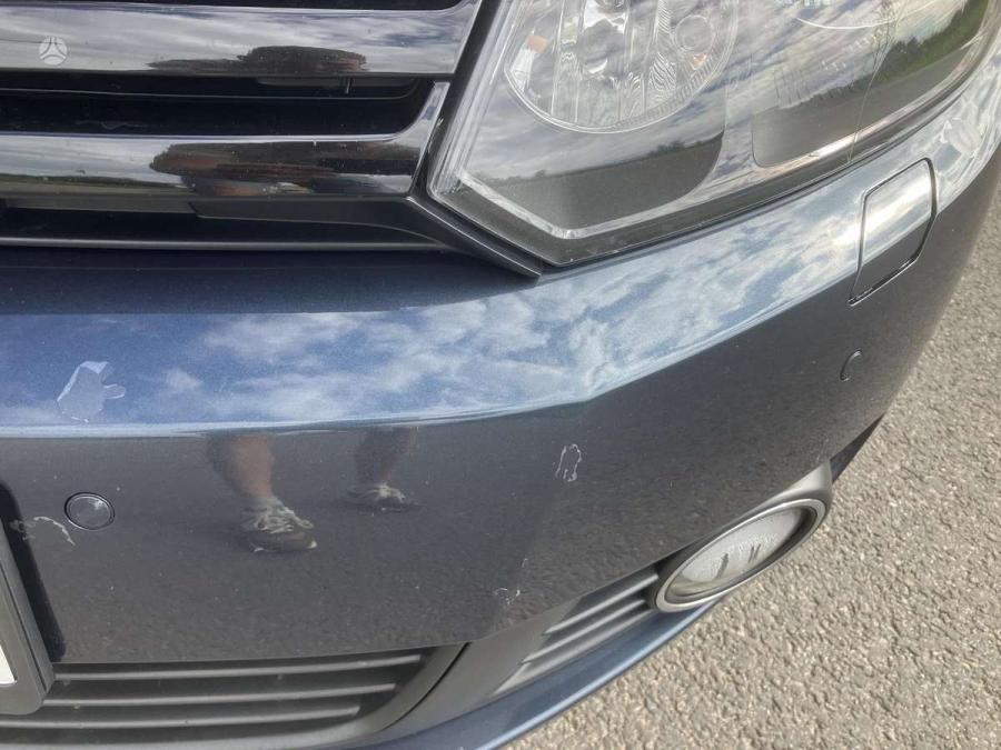 Blue Volkswagen Golf 2012 in Kaunas, with an engine capacity of 1.60 L and mileage of 310 thousand km for 3750 €, photo 26 on AUTOMOTO.COM.LV