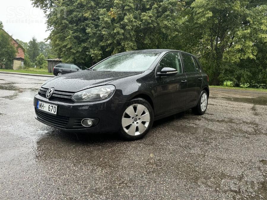 Zils Volkswagen Golf 2012 Dobele, ar dzinēja tilpumu 1.60 L un nobraukumu 291 tūkst. km par 4800 €, foto 1 vietnē AUTOMOTO.COM.LV
