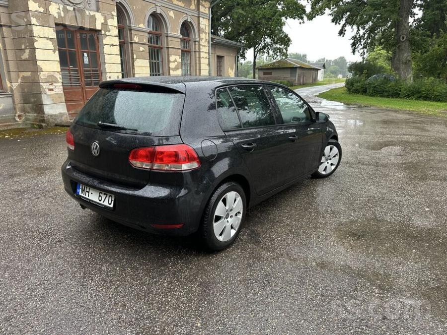 Zils Volkswagen Golf 2012 Dobele, ar dzinēja tilpumu 1.60 L un nobraukumu 291 tūkst. km par 4800 €, foto 4 vietnē AUTOMOTO.COM.LV