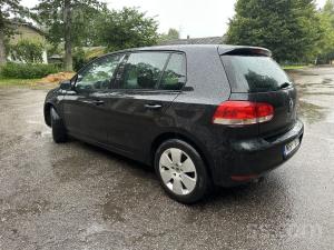 Zils Volkswagen Golf 2012 Dobele, ar dzinēja tilpumu 1.60 L un nobraukumu 291 tūkst. km par 4800 €, foto 5 vietnē AUTOMOTO.COM.LV