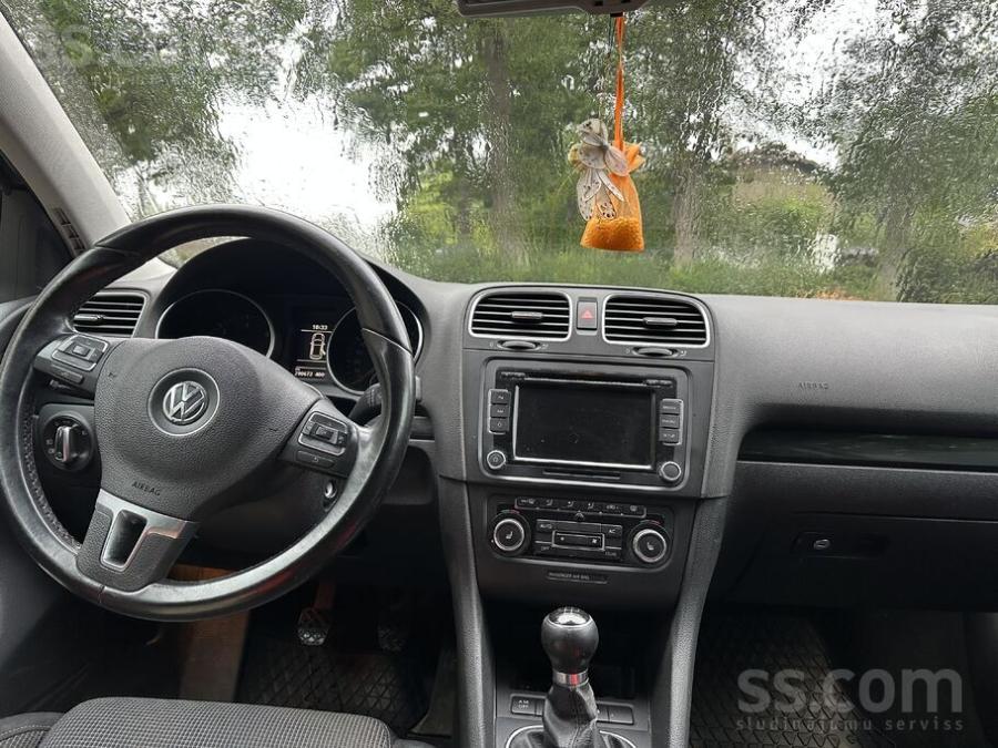 Zils Volkswagen Golf 2012 Dobele, ar dzinēja tilpumu 1.60 L un nobraukumu 291 tūkst. km par 4800 €, foto 10 vietnē AUTOMOTO.COM.LV