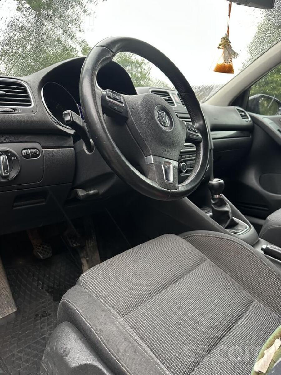 Zils Volkswagen Golf 2012 Dobele, ar dzinēja tilpumu 1.60 L un nobraukumu 291 tūkst. km par 4800 €, foto 11 vietnē AUTOMOTO.COM.LV