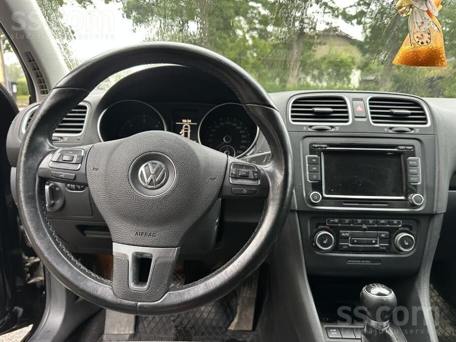 Zils Volkswagen Golf 2012 Dobele, ar dzinēja tilpumu 1.60 L un nobraukumu 291 tūkst. km par 4800 €, foto 13 vietnē AUTOMOTO.COM.LV