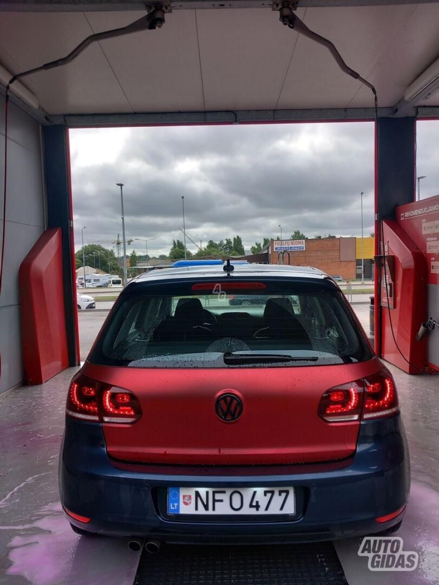 Blue Volkswagen Golf 2012 in Klaipeda, with an engine capacity of 2.00 L and mileage of 310 thousand km for 3300 €, photo 1 on AUTOMOTO.COM.LV