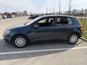 Zils Volkswagen Golf 2012 Valmiera, ar dzinēja tilpumu 1.20 L un nobraukumu 272 tūkst. km par 1900 €, foto 4 vietnē AUTOMOTO.COM.LV
