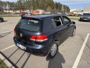 Zils Volkswagen Golf 2012 Valmiera, ar dzinēja tilpumu 1.20 L un nobraukumu 272 tūkst. km par 1900 €, foto 6 vietnē AUTOMOTO.COM.LV