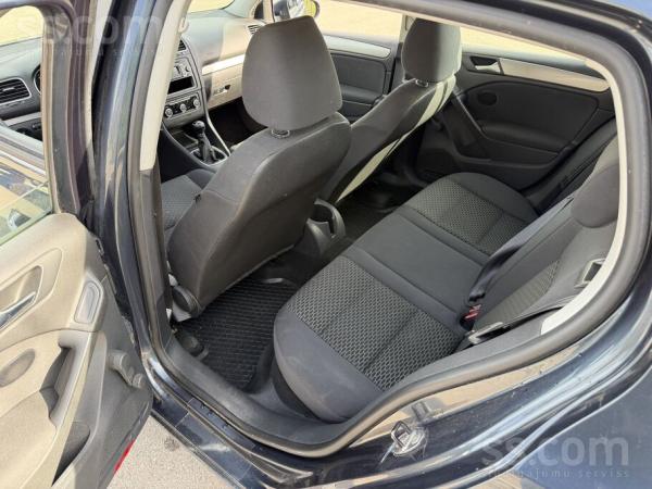 Blue Volkswagen Golf 2012 in Valmiera, with an engine capacity of 1.20 L and mileage of 272 thousand km for 1900 €, photo 10 on AUTOMOTO.COM.LV