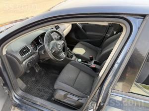 Zils Volkswagen Golf 2012 Valmiera, ar dzinēja tilpumu 1.20 L un nobraukumu 272 tūkst. km par 1900 €, foto 12 vietnē AUTOMOTO.COM.LV