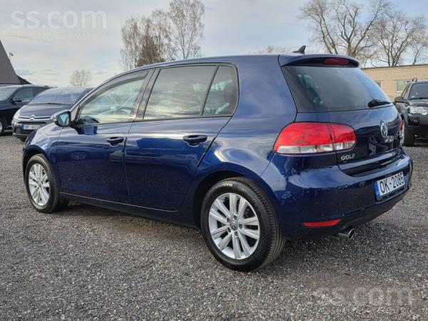 Volkswagen Golf 2012 in Daugavpils on AUTOMOTO.COM.LV Blue Volkswagen Golf 2012 in Daugavpils, with an engine capacity of 1.60 L and mileage of 0 thousand km for 7500 €, photo 6 on AUTOMOTO.COM.LV
