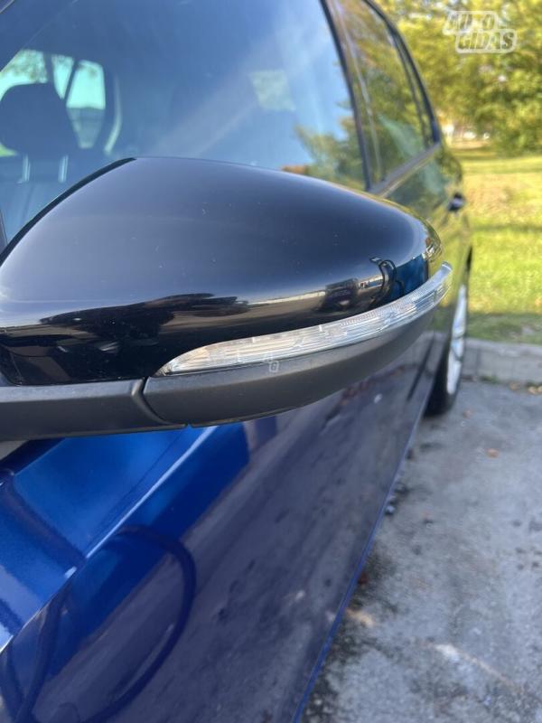 Blue Volkswagen Golf 2012 in Panevezys, with an engine capacity of 1.20 L and mileage of 151 thousand km for 4400 €, photo 6 on AUTOMOTO.COM.LV