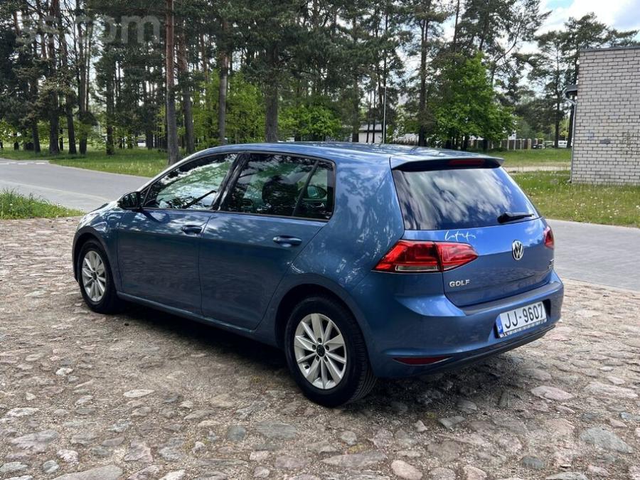 Zils Volkswagen Golf 2013 Rīga, ar dzinēja tilpumu 1.20 L un nobraukumu 262 tūkst. km par 7500 €, foto 2 vietnē AUTOMOTO.COM.LV
