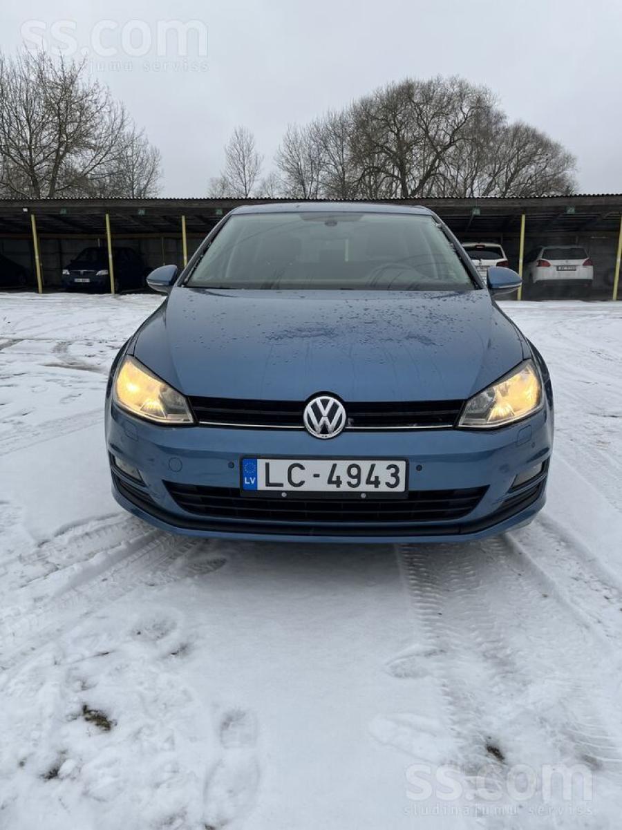Blue Volkswagen Golf 2013 in Jelgava, with an engine capacity of 1.60 L and mileage of 320 thousand km for 4800 €, photo 2 on AUTOMOTO.COM.LV