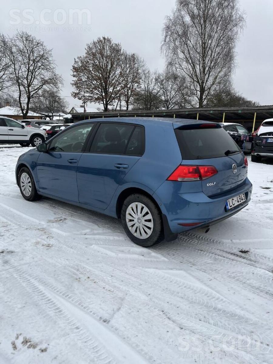 Blue Volkswagen Golf 2013 in Jelgava, with an engine capacity of 1.60 L and mileage of 320 thousand km for 4800 €, photo 5 on AUTOMOTO.COM.LV