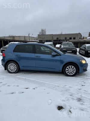 Blue Volkswagen Golf 2013 in Jelgava, with an engine capacity of 1.60 L and mileage of 320 thousand km for 4800 €, photo 6 on AUTOMOTO.COM.LV