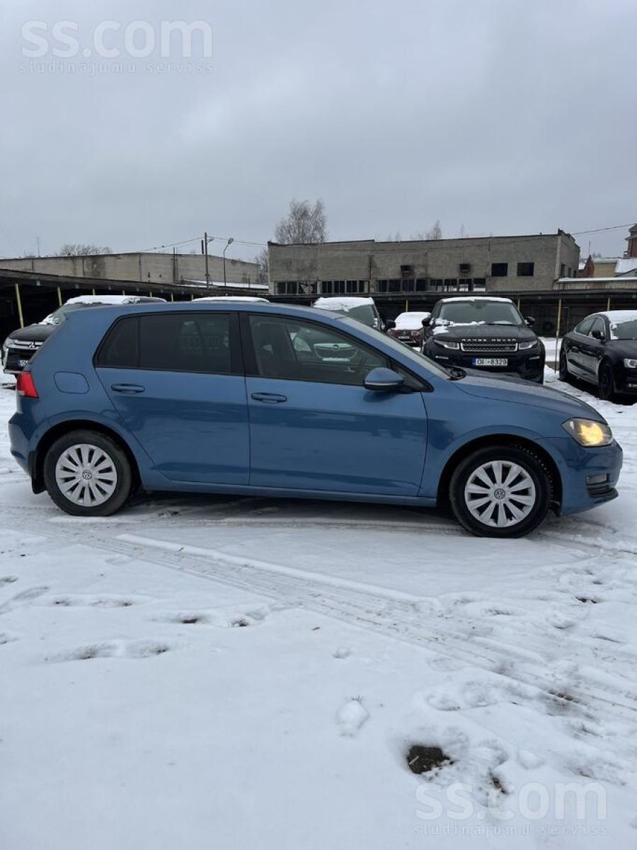 Blue Volkswagen Golf 2013 in Jelgava, with an engine capacity of 1.60 L and mileage of 320 thousand km for 4800 €, photo 6 on AUTOMOTO.COM.LV