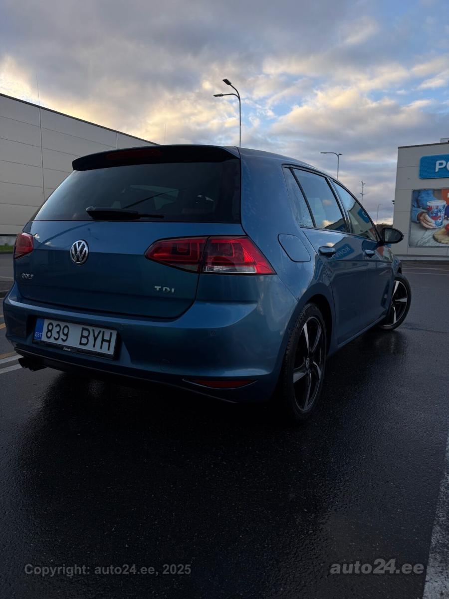Blue Volkswagen Golf 2013 in Tallinn, with an engine capacity of 2.00 L and mileage of 258 thousand km for 8500 €, photo 4 on AUTOMOTO.COM.LV