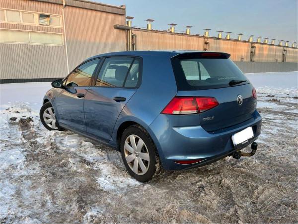Zils Volkswagen Golf 2013 Tauragė, ar dzinēja tilpumu 1.20 L un nobraukumu 300 tūkst. km par 3600 €, foto 4 vietnē AUTOMOTO.COM.LV