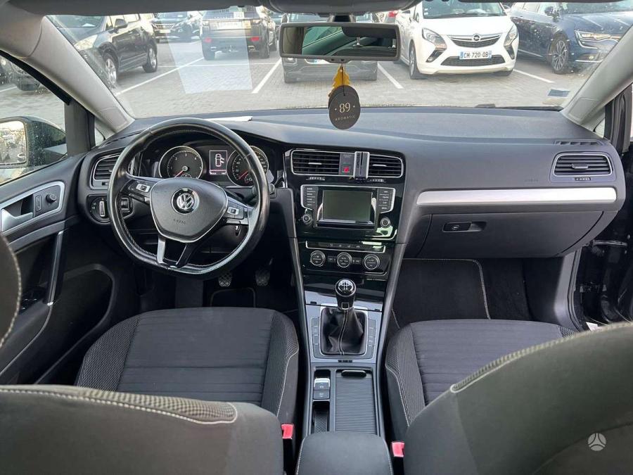 Zils Volkswagen Golf 2013 Tauragė, ar dzinēja tilpumu 1.60 L un nobraukumu 197 tūkst. km par 6500 €, foto 9 vietnē AUTOMOTO.COM.LV