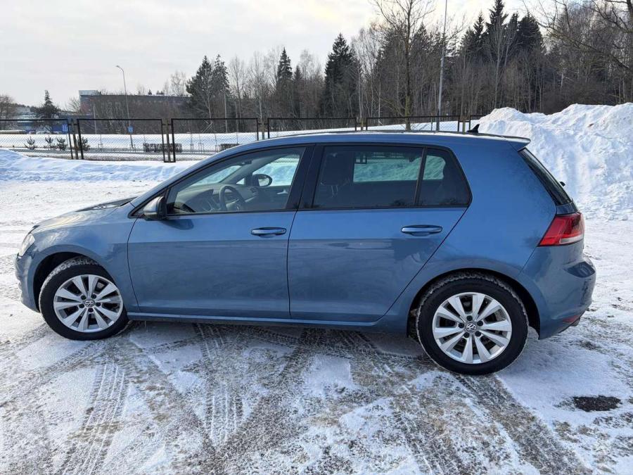 Zils Volkswagen Golf 2013 Viļņa, ar dzinēja tilpumu 1.40 L un nobraukumu 127 tūkst. km par 7000 €, foto 2 vietnē AUTOMOTO.COM.LV