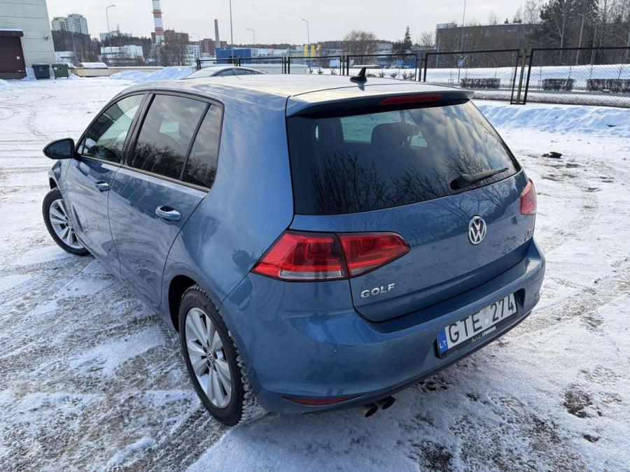 Zils Volkswagen Golf 2013 Viļņa, ar dzinēja tilpumu 1.40 L un nobraukumu 127 tūkst. km par 7000 €, foto 3 vietnē AUTOMOTO.COM.LV