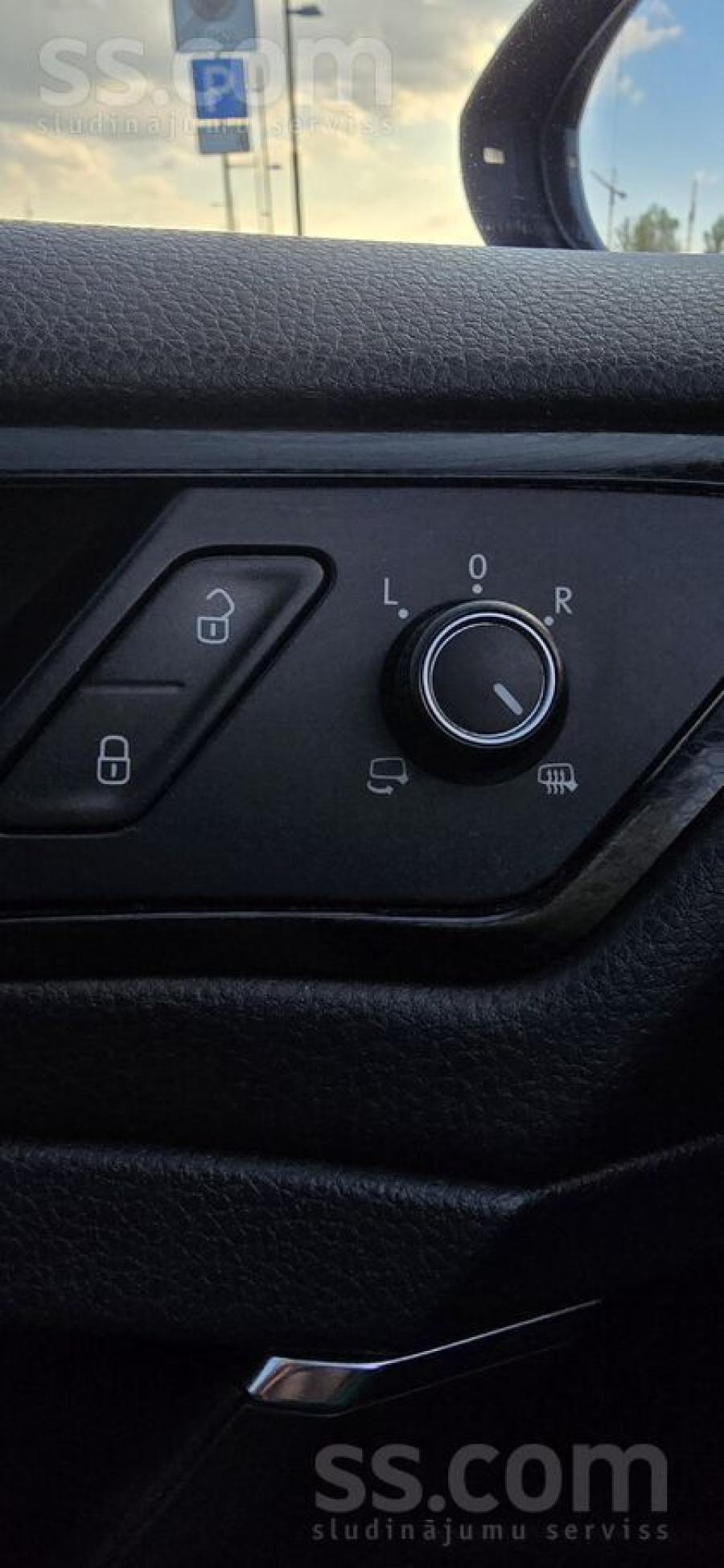 Zils Volkswagen Golf 2013 Rīga, ar dzinēja tilpumu 1.40 L un nobraukumu 268 tūkst. km par 4500 €, foto 11 vietnē AUTOMOTO.COM.LV