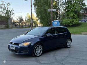 Blue Volkswagen Golf 2013 in Vilnius, with an engine capacity of 1.60 L and mileage of 260 thousand km for 5300 €, photo 3 on AUTOMOTO.COM.LV