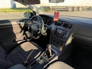 Blue Volkswagen Golf 2013 in Vilnius, with an engine capacity of 1.60 L and mileage of 260 thousand km for 5300 €, photo 8 on AUTOMOTO.COM.LV
