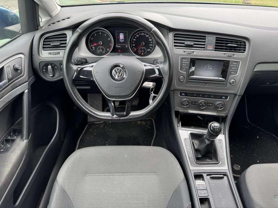 Blue Volkswagen Golf 2013 in Taurage, with an engine capacity of 1.20 L and mileage of 170 thousand km for 4900 €, photo 11 on AUTOMOTO.COM.LV