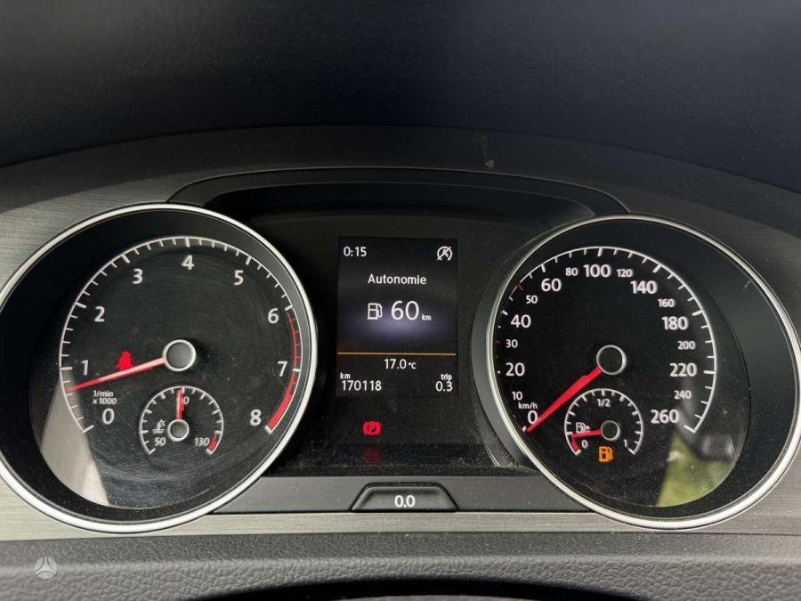 Blue Volkswagen Golf 2013 in Taurage, with an engine capacity of 1.20 L and mileage of 170 thousand km for 4900 €, photo 13 on AUTOMOTO.COM.LV